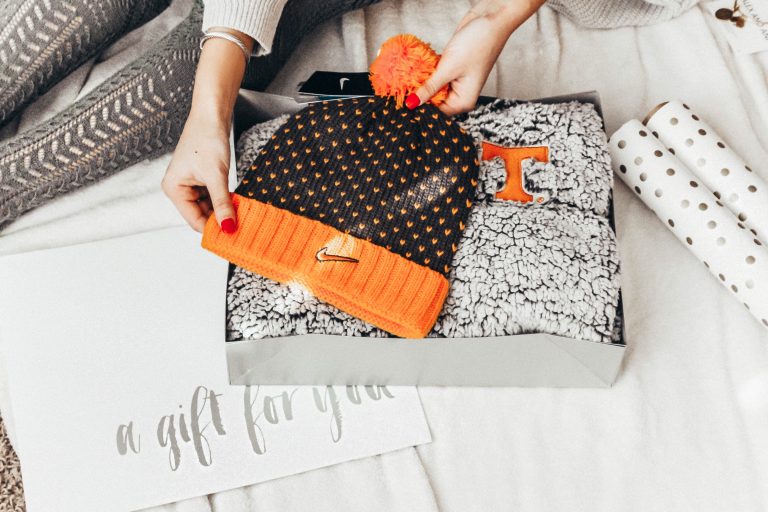 Last Minute Gift Ideas for the Vol Fan in Your Life - Love 'N' Labels