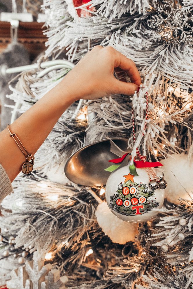 Last Minute Gift Ideas for the Vol Fan in Your Life - Love 'N' Labels